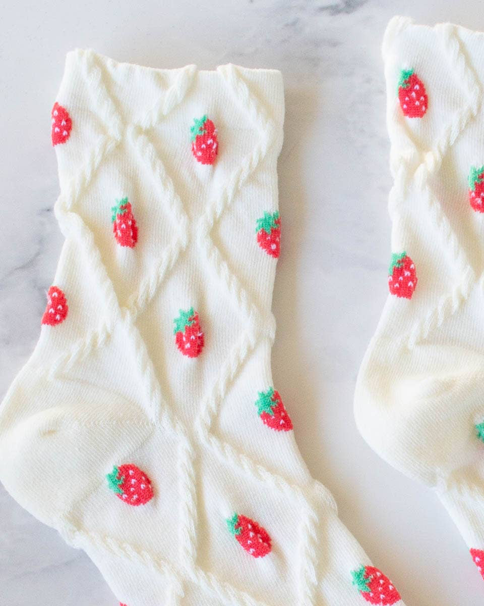 Strawberry Diamond Shape Casual Socks | Penelope's